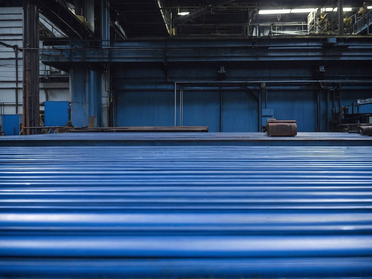 Metals edge up, Trump tariff uncertainties in focus