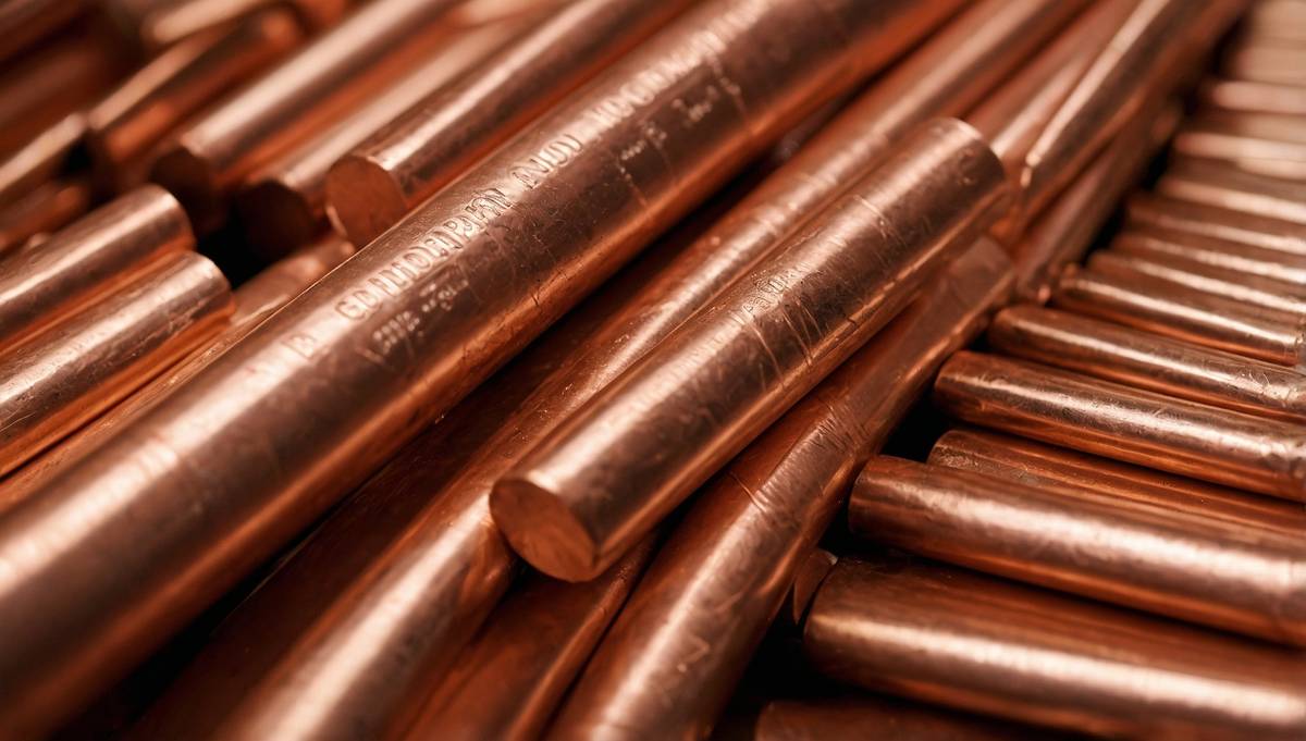 London copper prices rise on weaker dollar following fresh Trump tariff ...