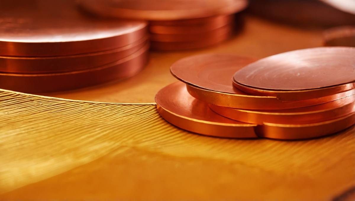 Copper remains at a five-month high due to China's stimulus plan